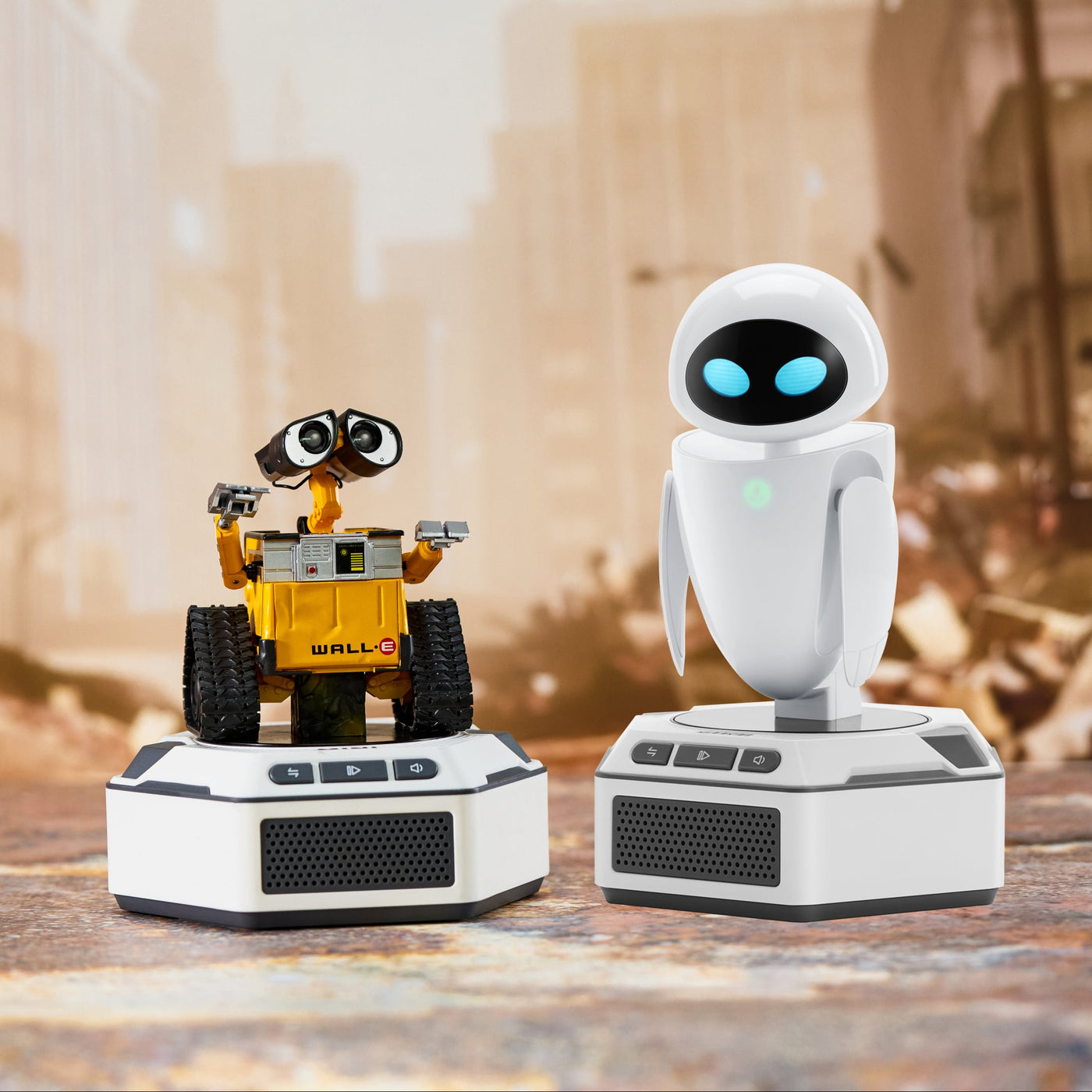 Mini Robot - WALL-E Collector's Set - Wall-E & Eve